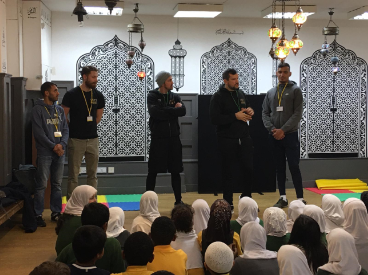 Visit from the Left hook boxing club – Buttercup Primary School